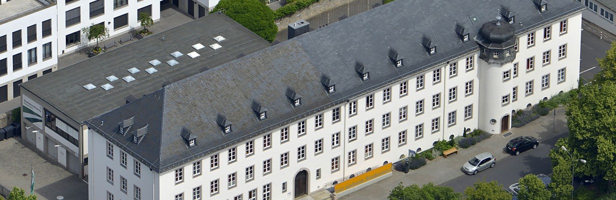 Studentenwohnheim Heinrich-von-Bibra-Platz, Fulda | Firmen Burg ...